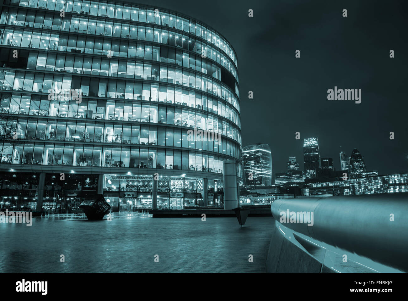 NIght view on illuminated London buildings Stock Photo - Alamy