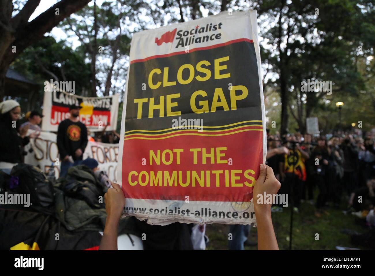 Protest against the forced closure of remote Aboriginal communities in ...