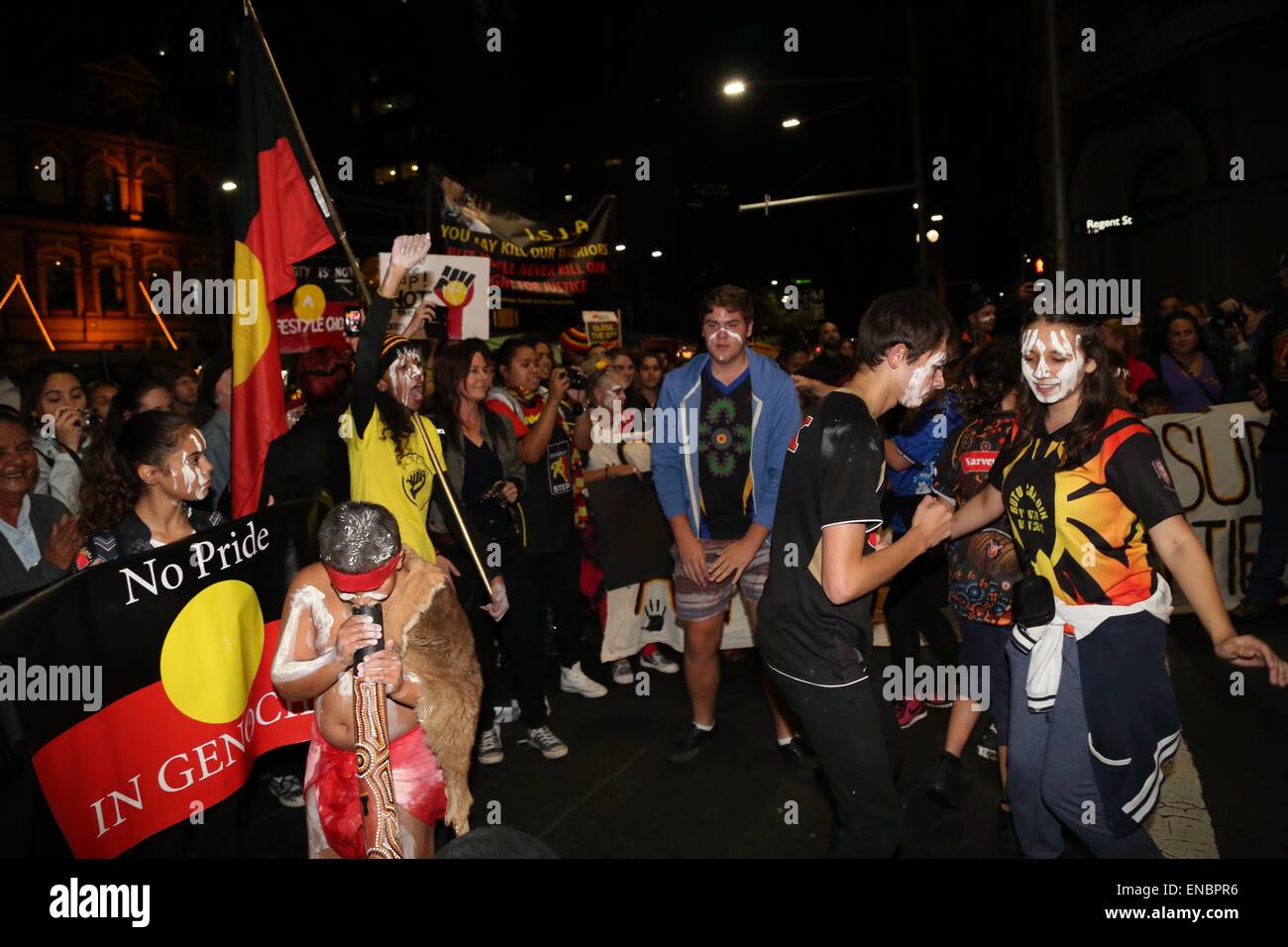 Protest against the forced closure of remote Aboriginal communities in ...