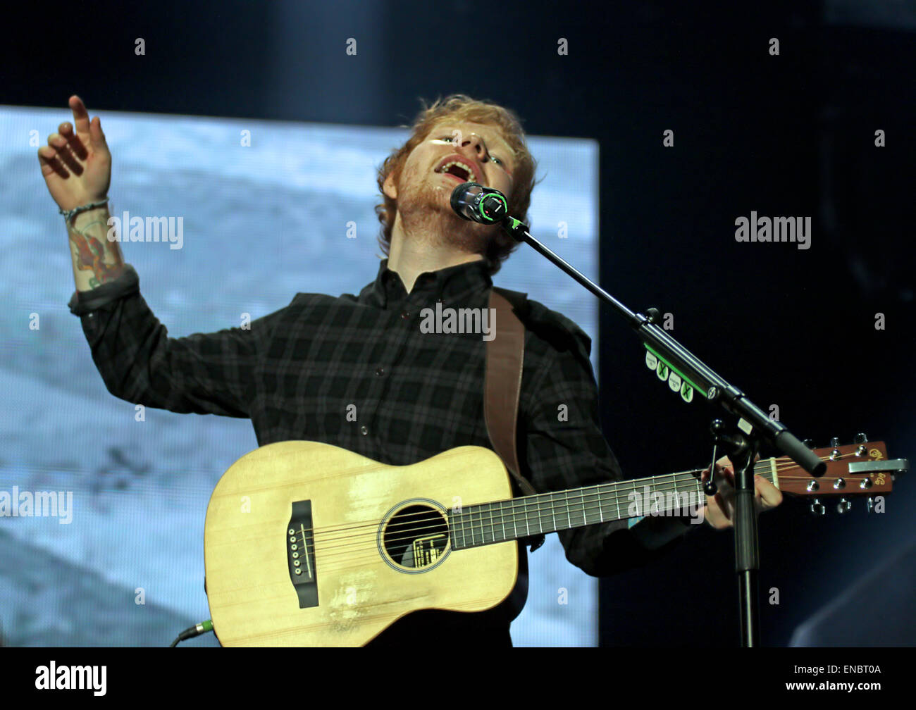 Ed Sheeran performing live on stage at Manchester Arena Featuring: Ed ...