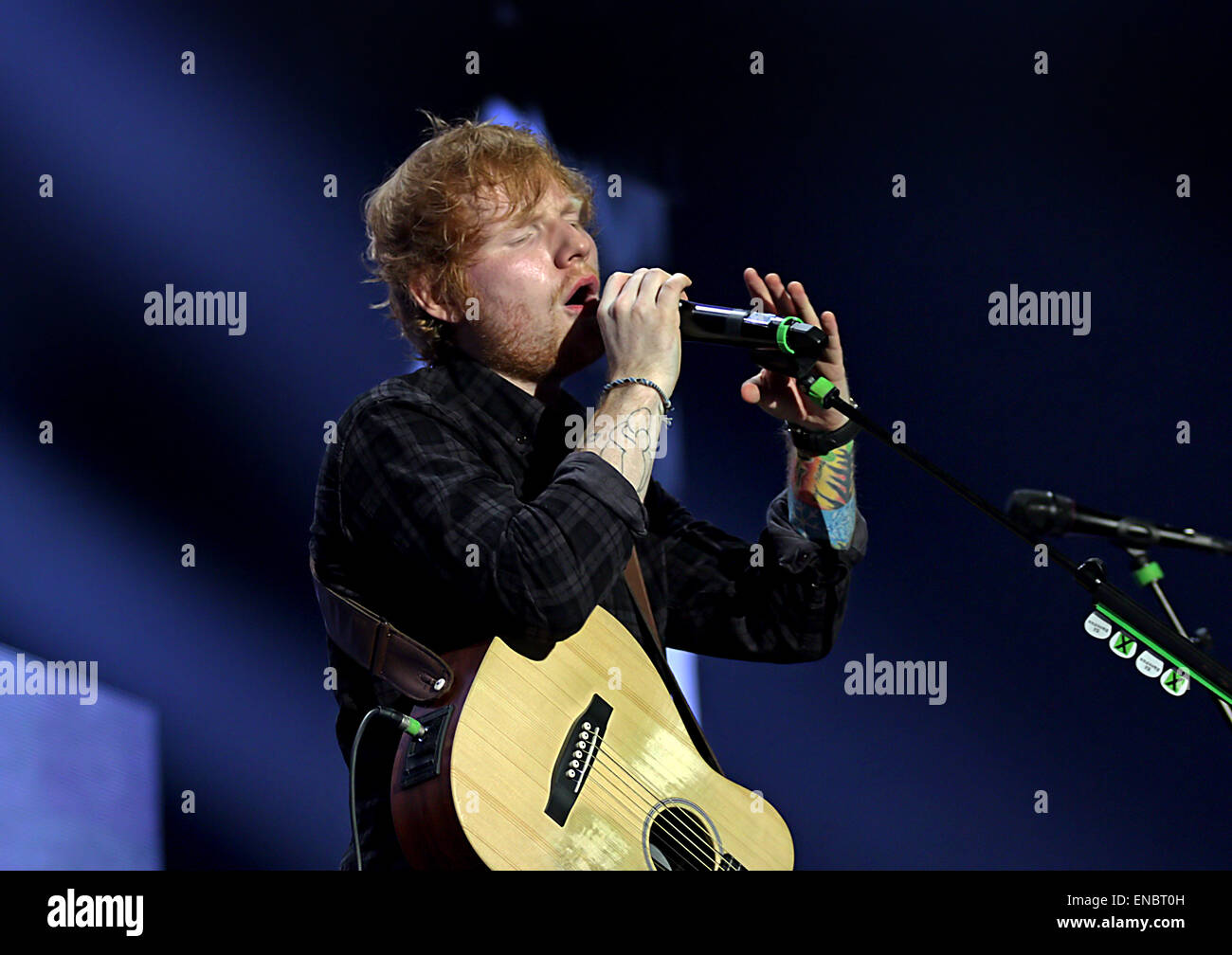 Ed Sheeran performing live on stage at Manchester Arena Featuring: Ed ...