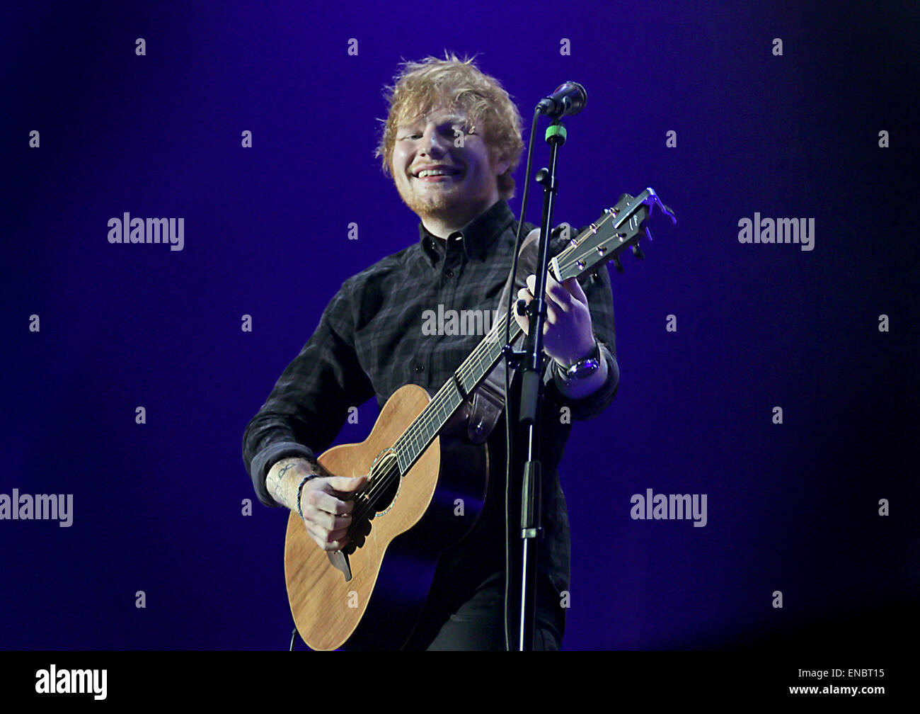 Ed Sheeran performing live on stage at Manchester Arena Featuring: Ed ...
