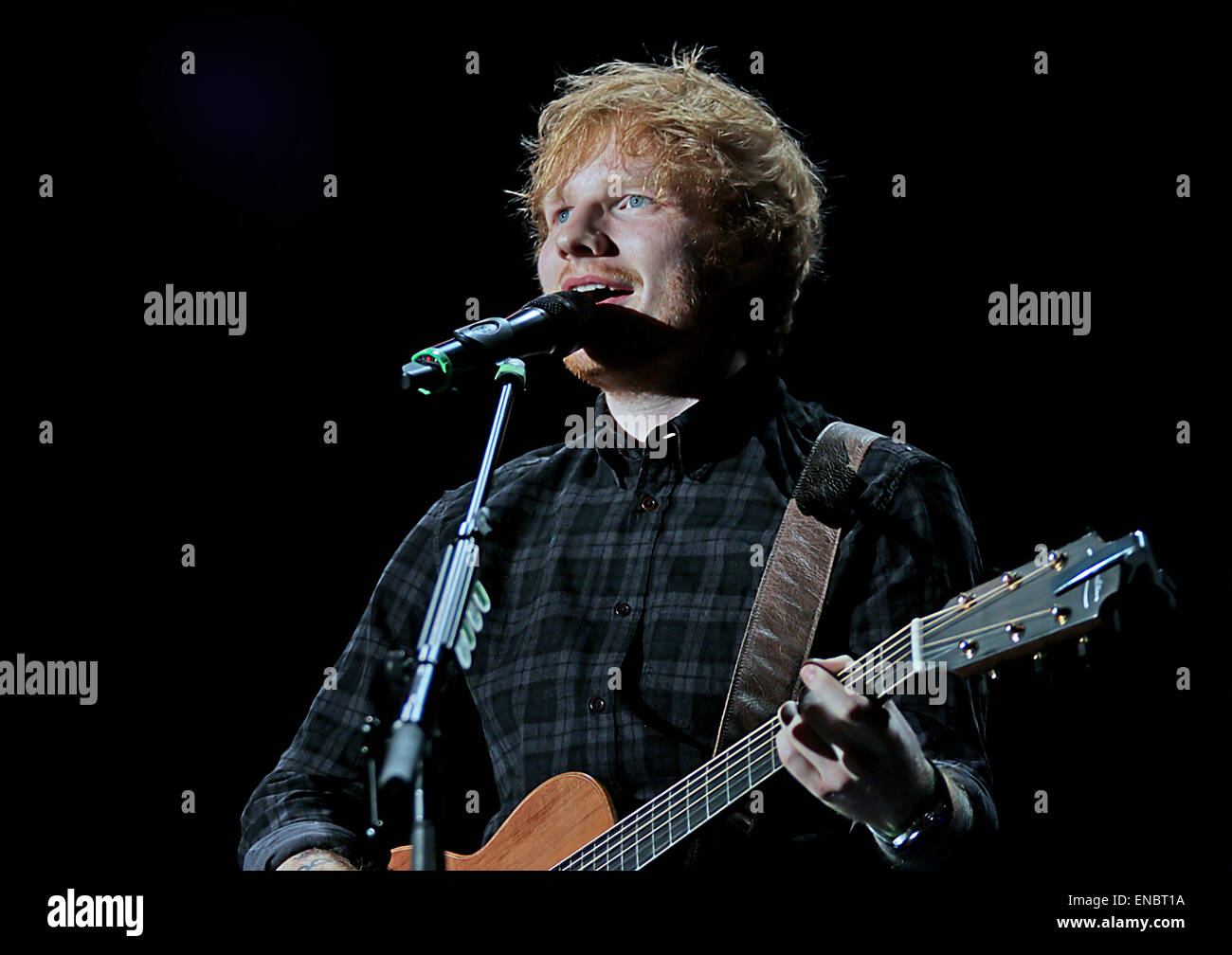 Ed Sheeran performing live on stage at Manchester Arena Featuring: Ed ...