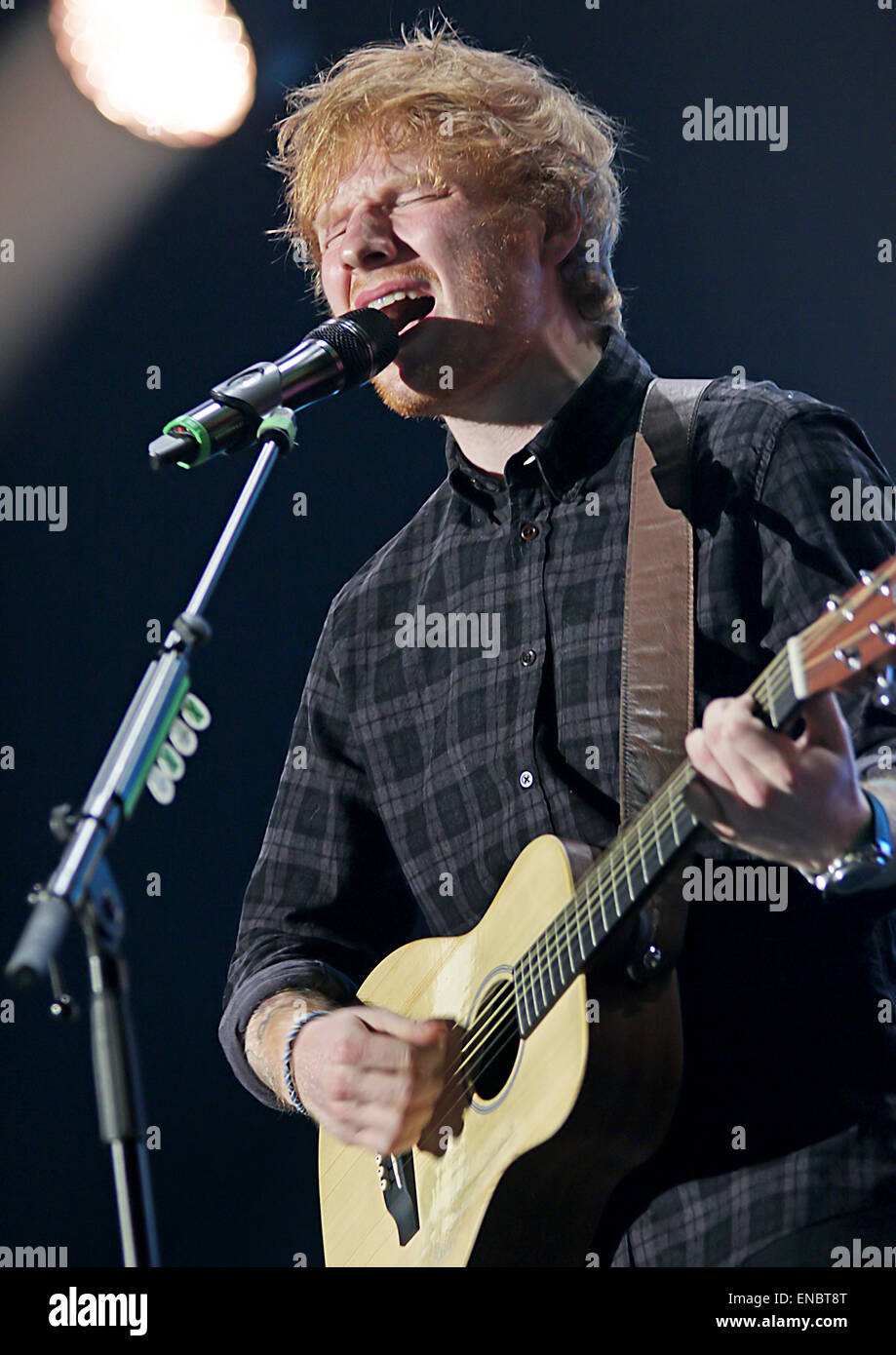 Ed Sheeran performing live on stage at Manchester Arena Featuring: Ed ...