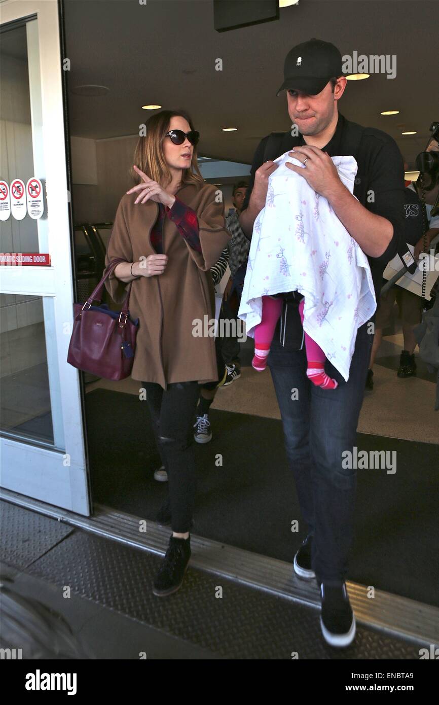 Emily Blunt and family arrive at Los Angeles International Airport (LAX ...