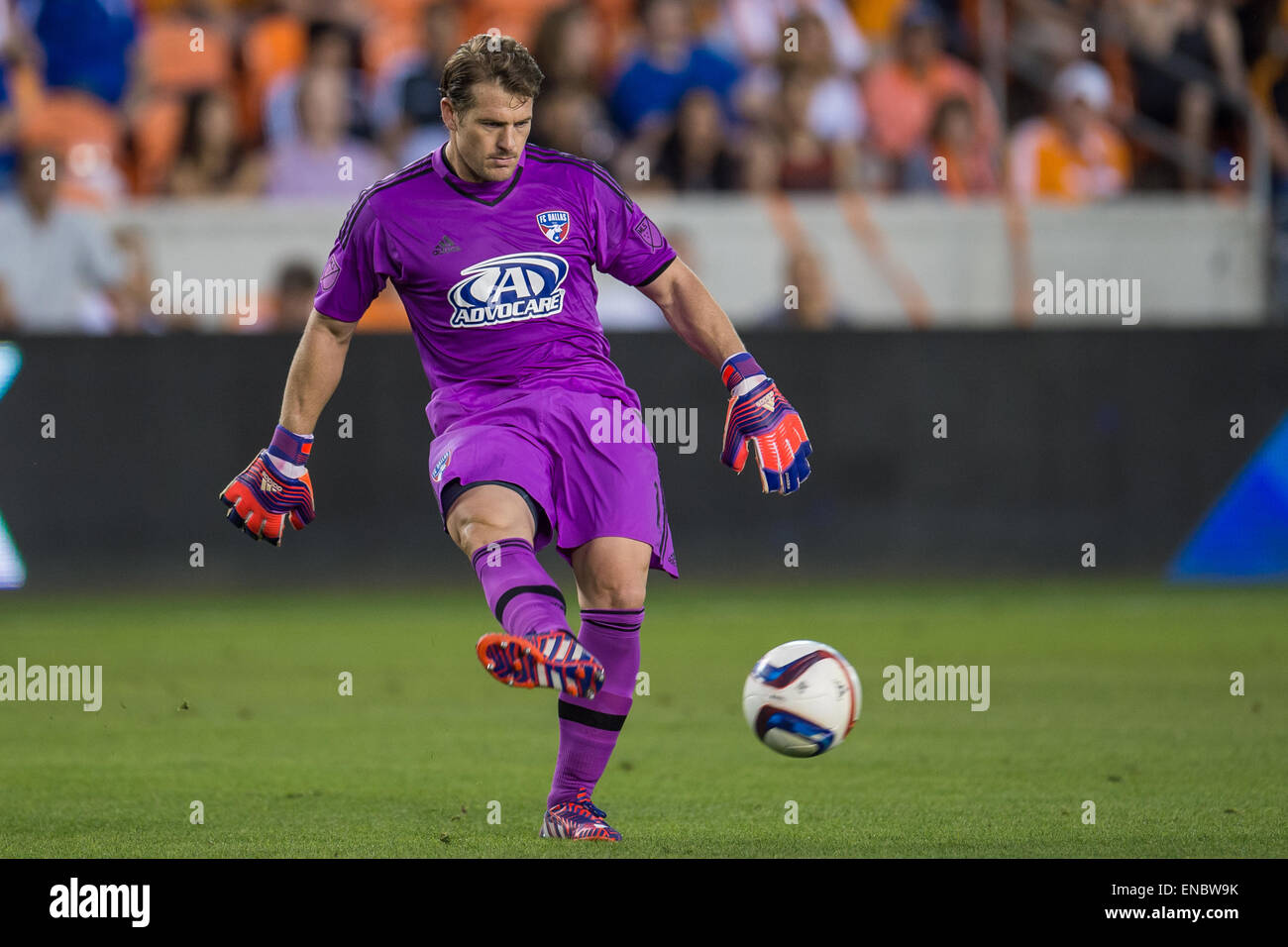 Houston, Texas, USA. 1st May, 2015. FC Dallas goalkeeper Dan Kennedy (1 ...