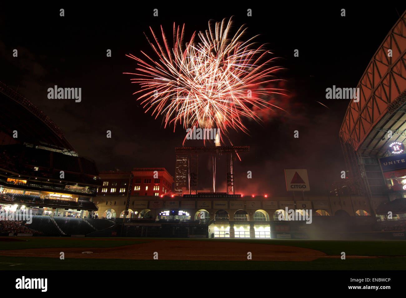 Fireworks 3 jpg hi-res stock photography and images - Alamy