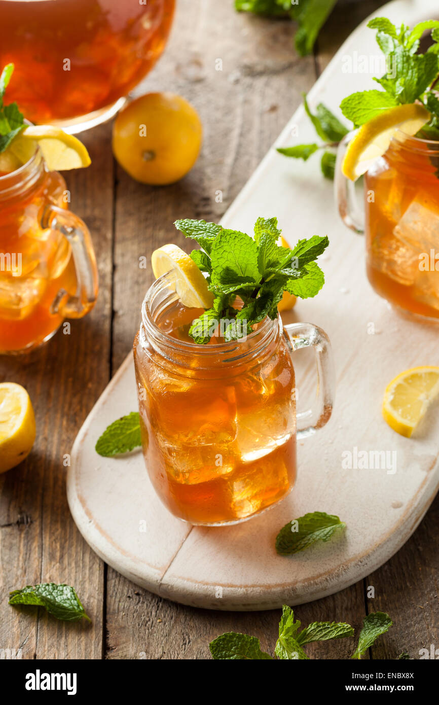 Iced cold lemonade hi-res stock photography and images - Alamy