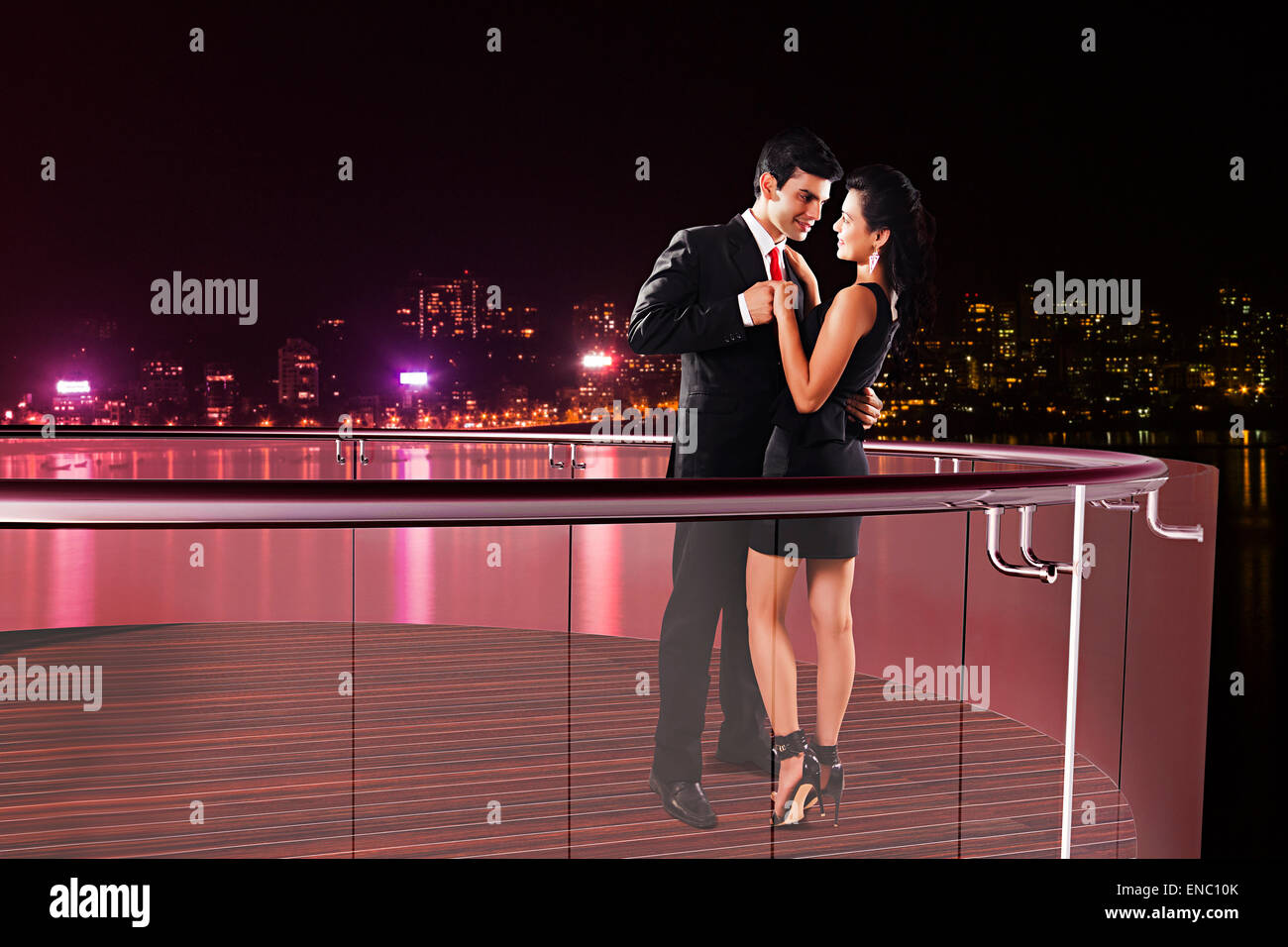 2 indian business Couple beach Ship romance Stock Photo - Alamy