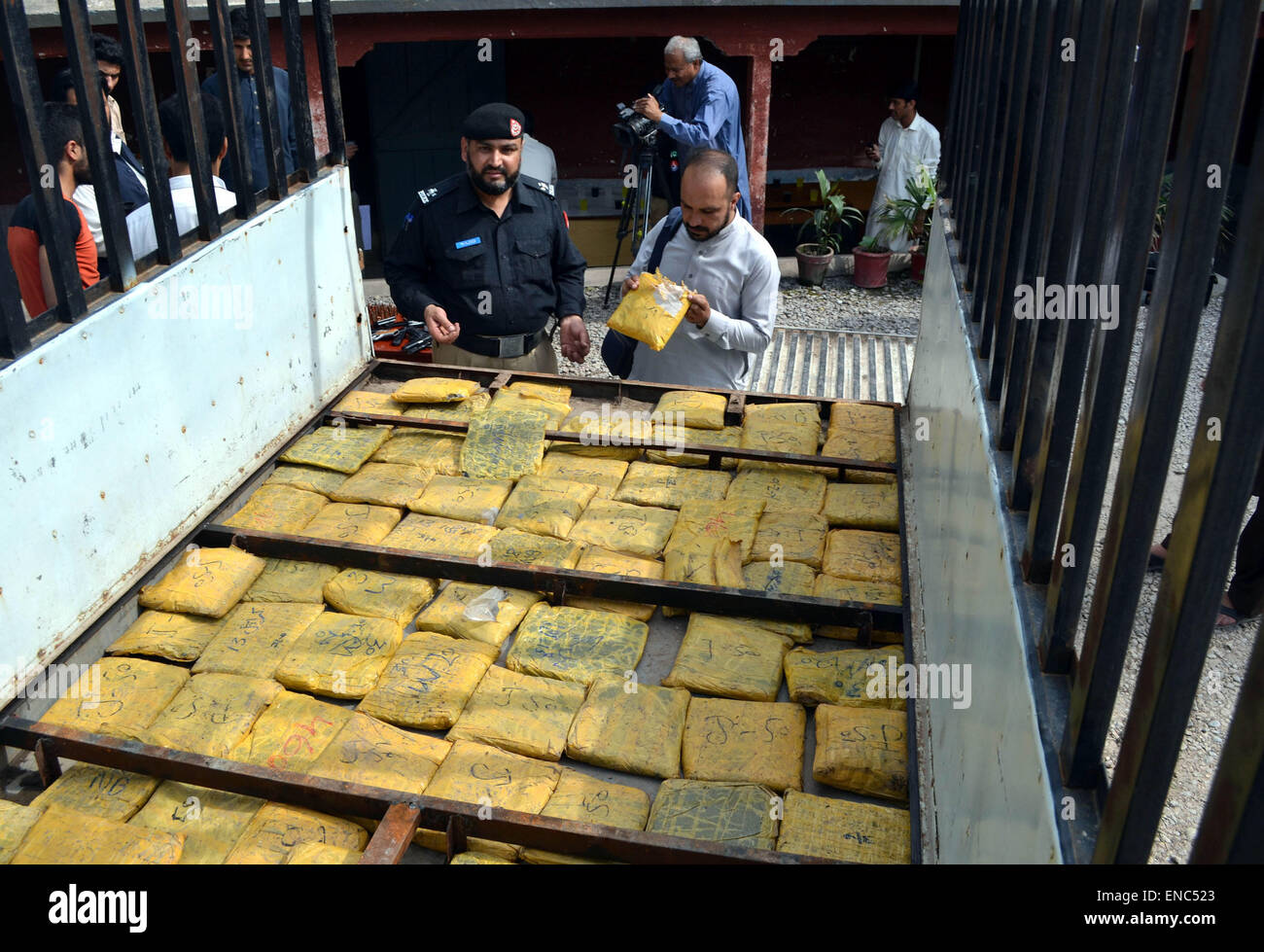 Huge amount hi-res stock photography and images - Alamy