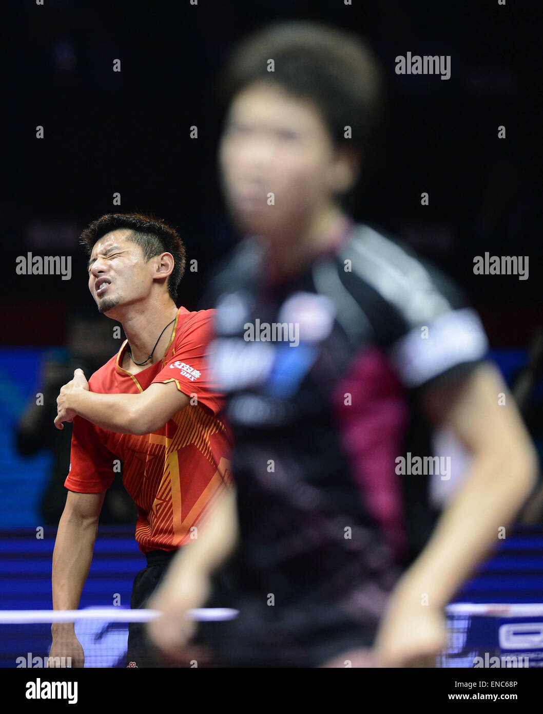 Suzhou, China's Jiangsu Province. 2nd May, 2015. China's Zhang Jike(L ...