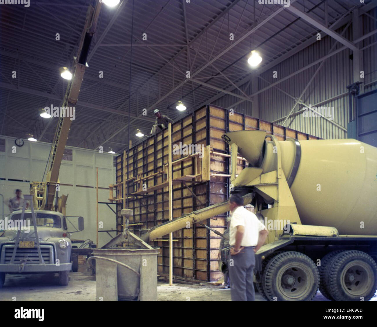 Plane fabrication hi-res stock photography and images - Alamy