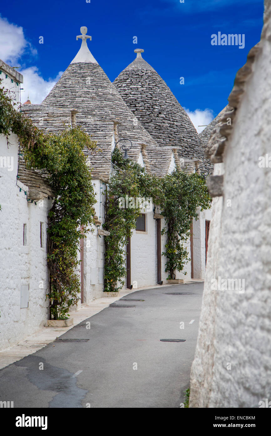 Alberobello city hi-res stock photography and images - Alamy