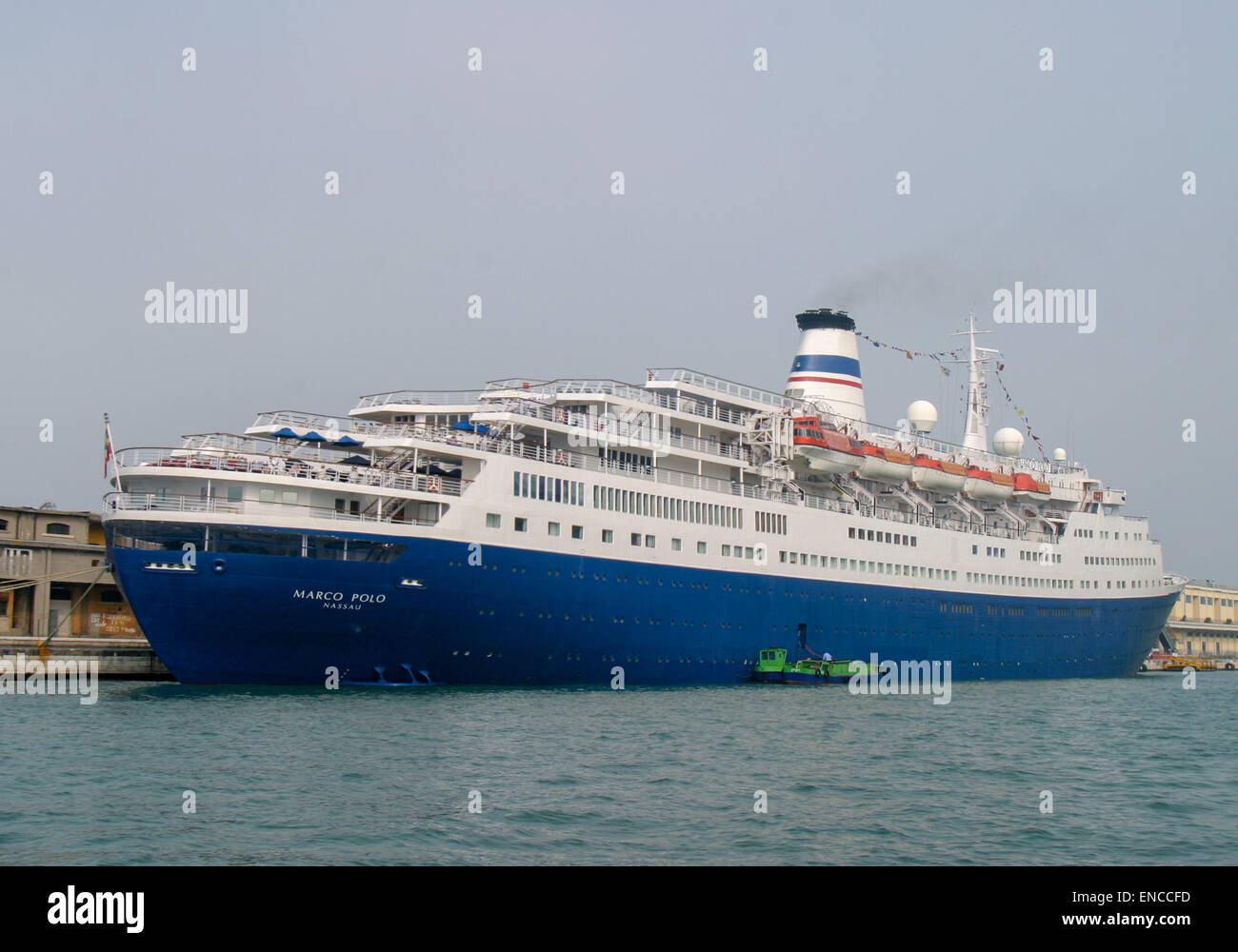 Orient lines hi-res stock photography and images - Alamy