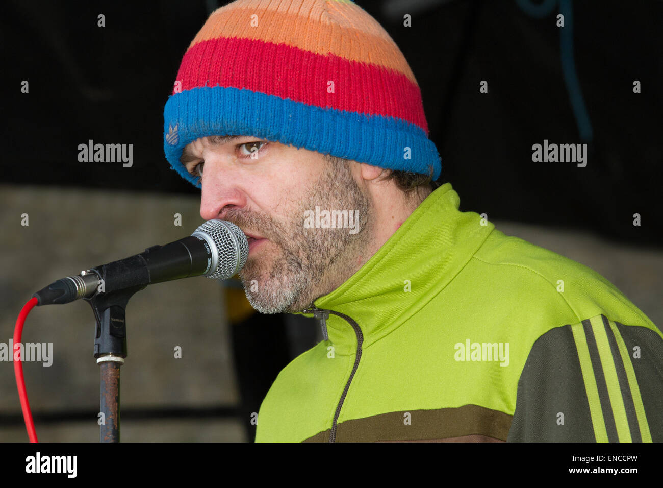 Tone, Anthony Edwards lead singer of the group "Suburban Symphony" at ...