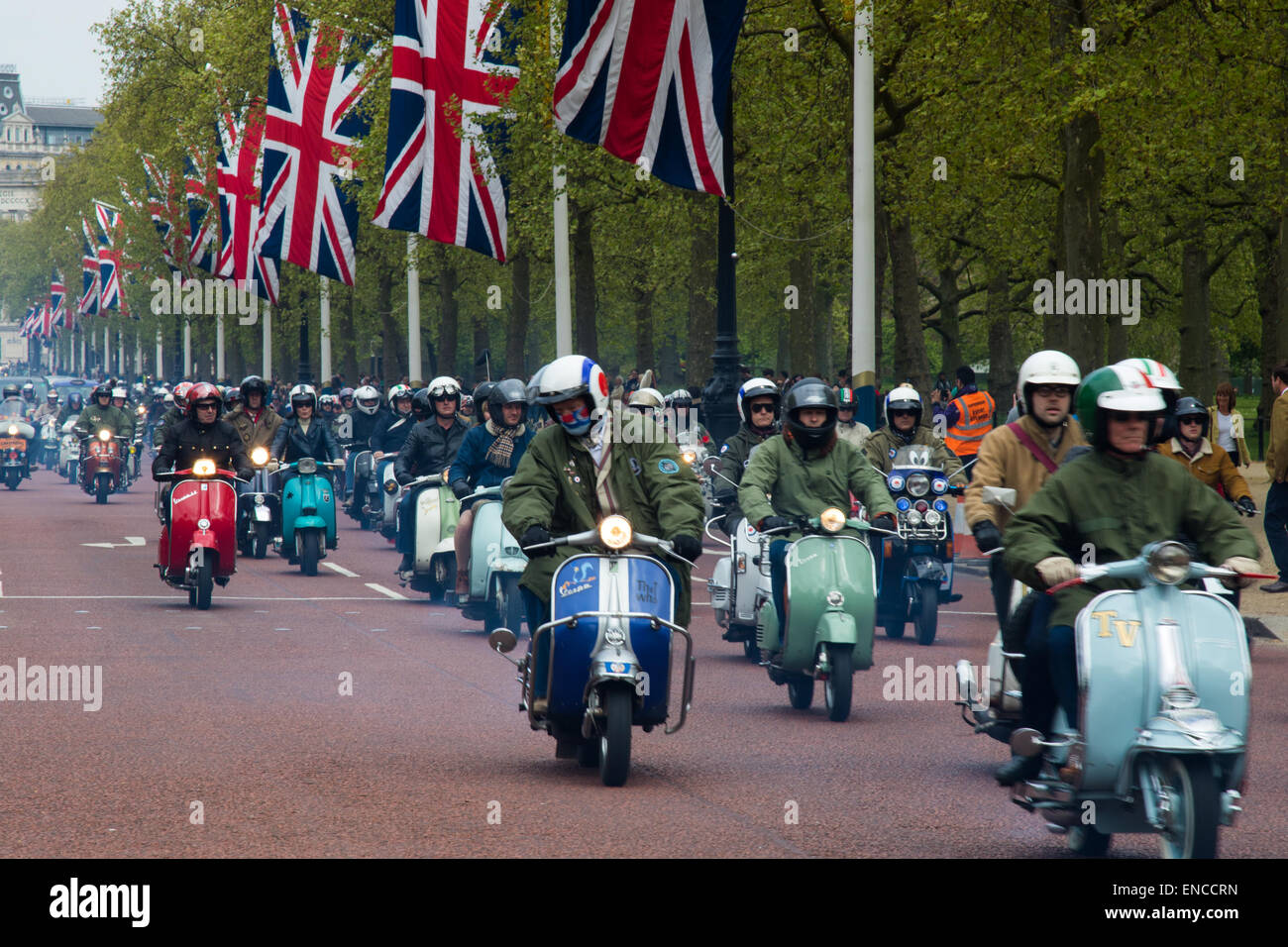 Two stroke scooters hi-res stock photography and images - Alamy