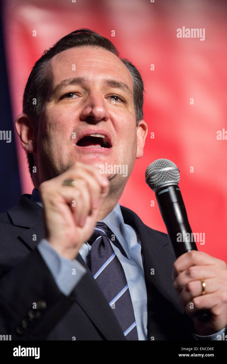 US Senator Ted Cruz addresses a crowd gathered for the 48th Annual ...
