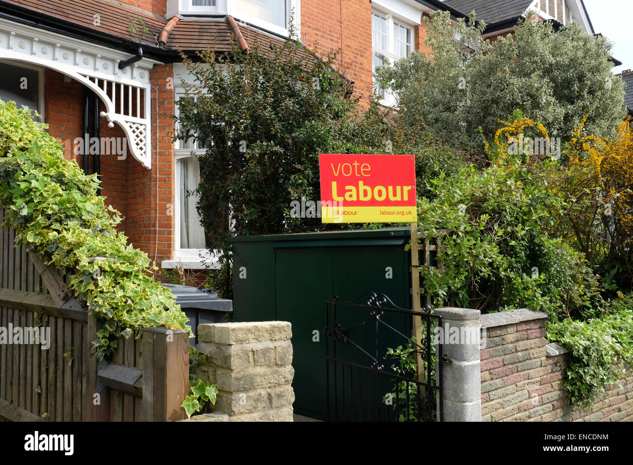 Labour Party Board outside £1.5 million plus houses in Muswell Hill ...