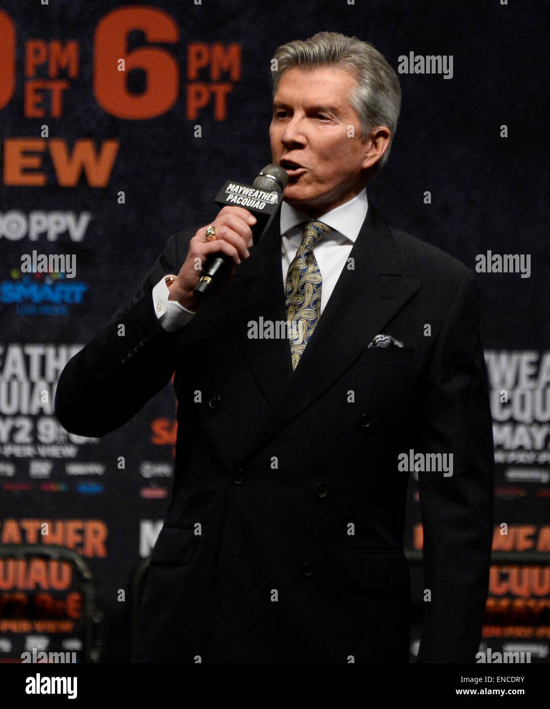 Boxing Announcer Stock Photos & Boxing Announcer Stock Images - Alamy