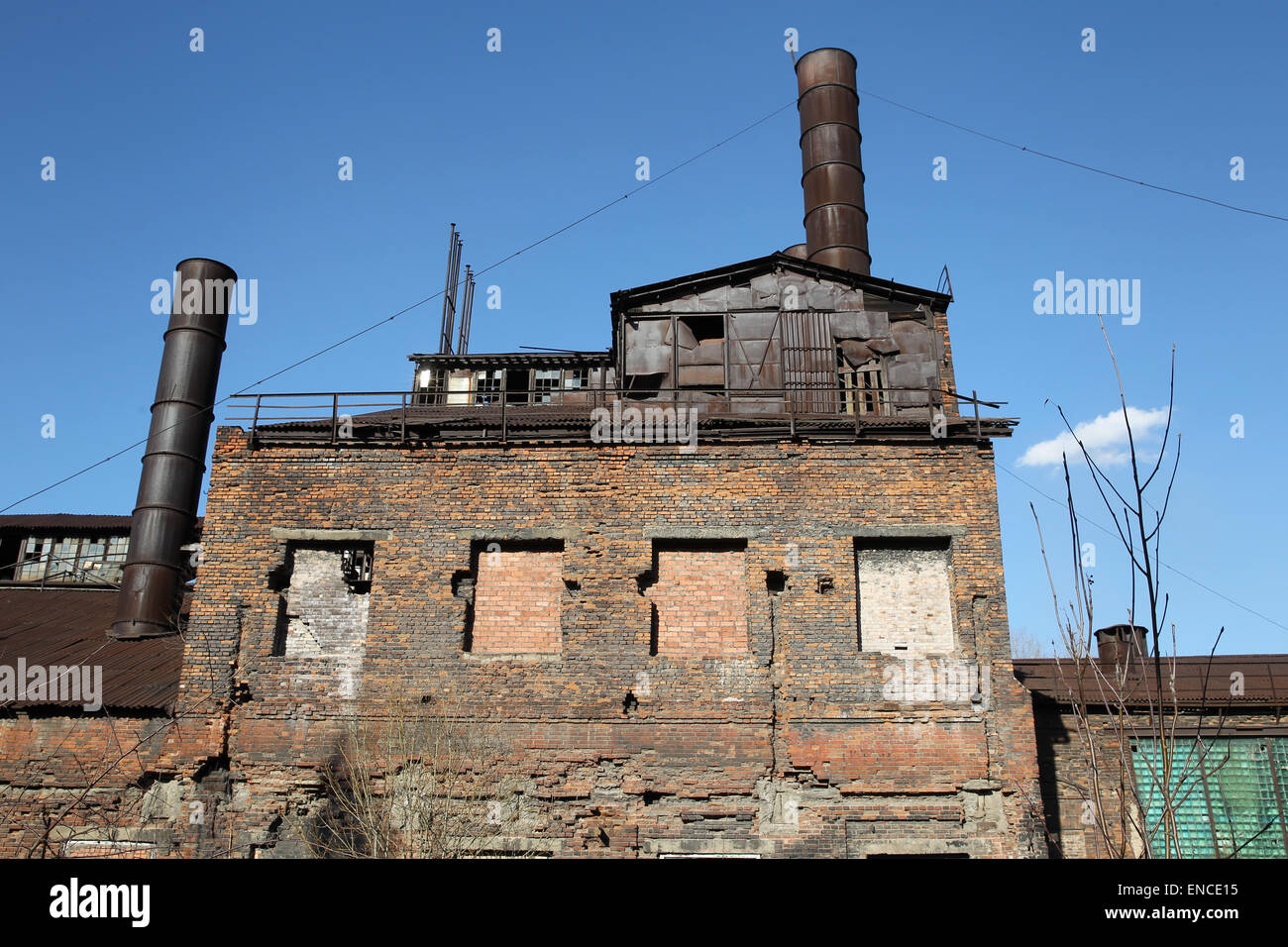 View of the buildings and facilities of the old steel plant Stock Photo ...