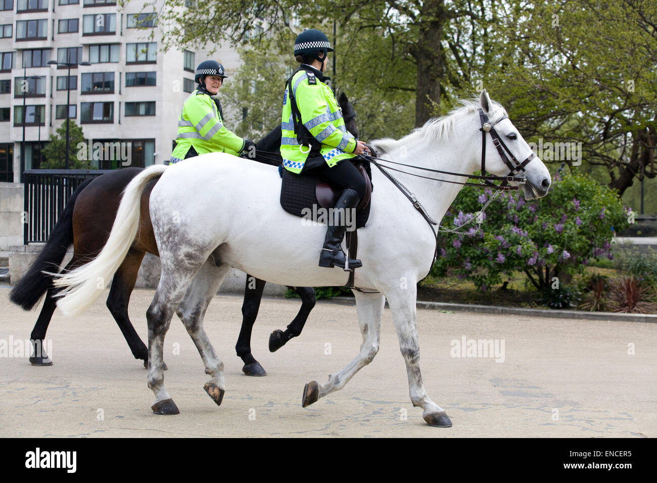 Mounted Police security London England Stock Photo - Alamy
