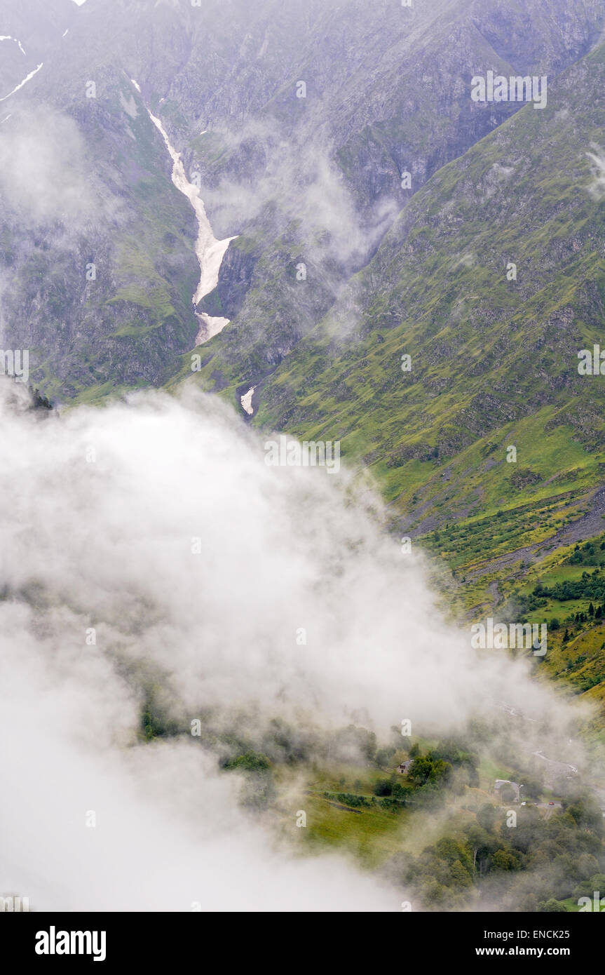 The pyrenean national park hi-res stock photography and images - Alamy