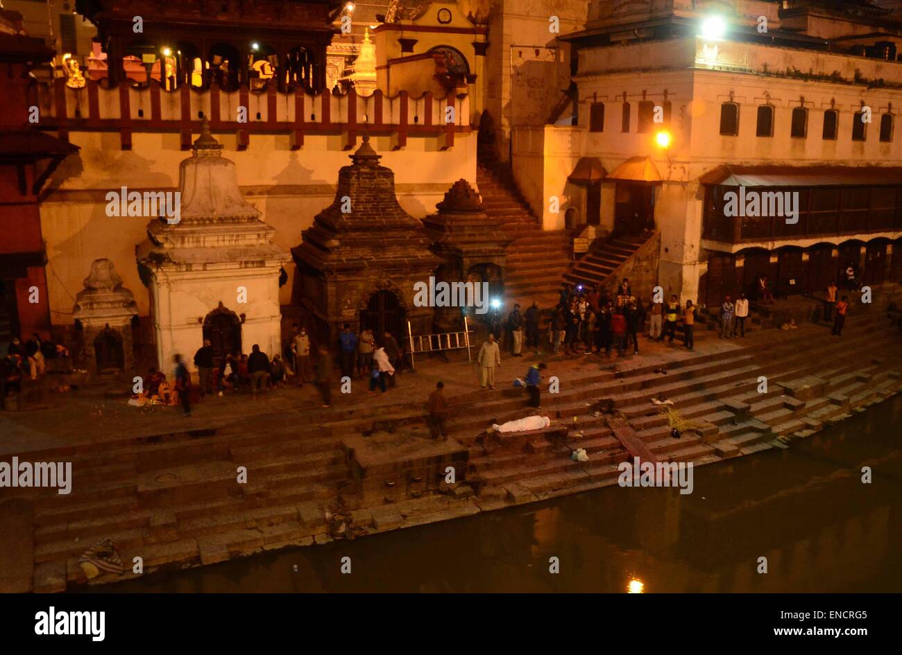 Kathmandu nepal may cremation in pashupatinath hi-res stock photography ...