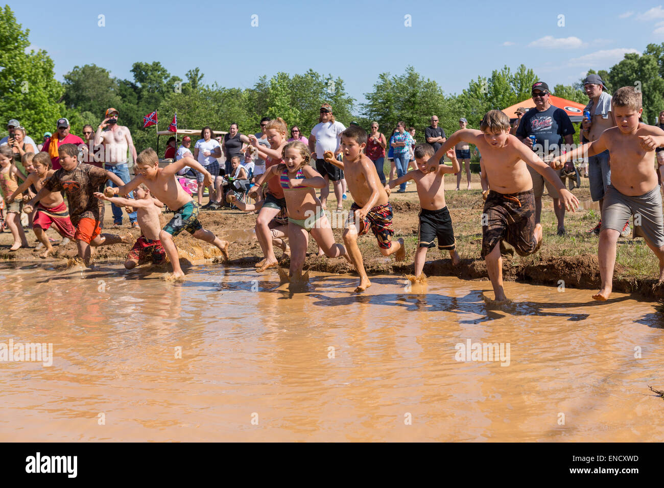 Mud race children hi-res stock photography and images - Alamy