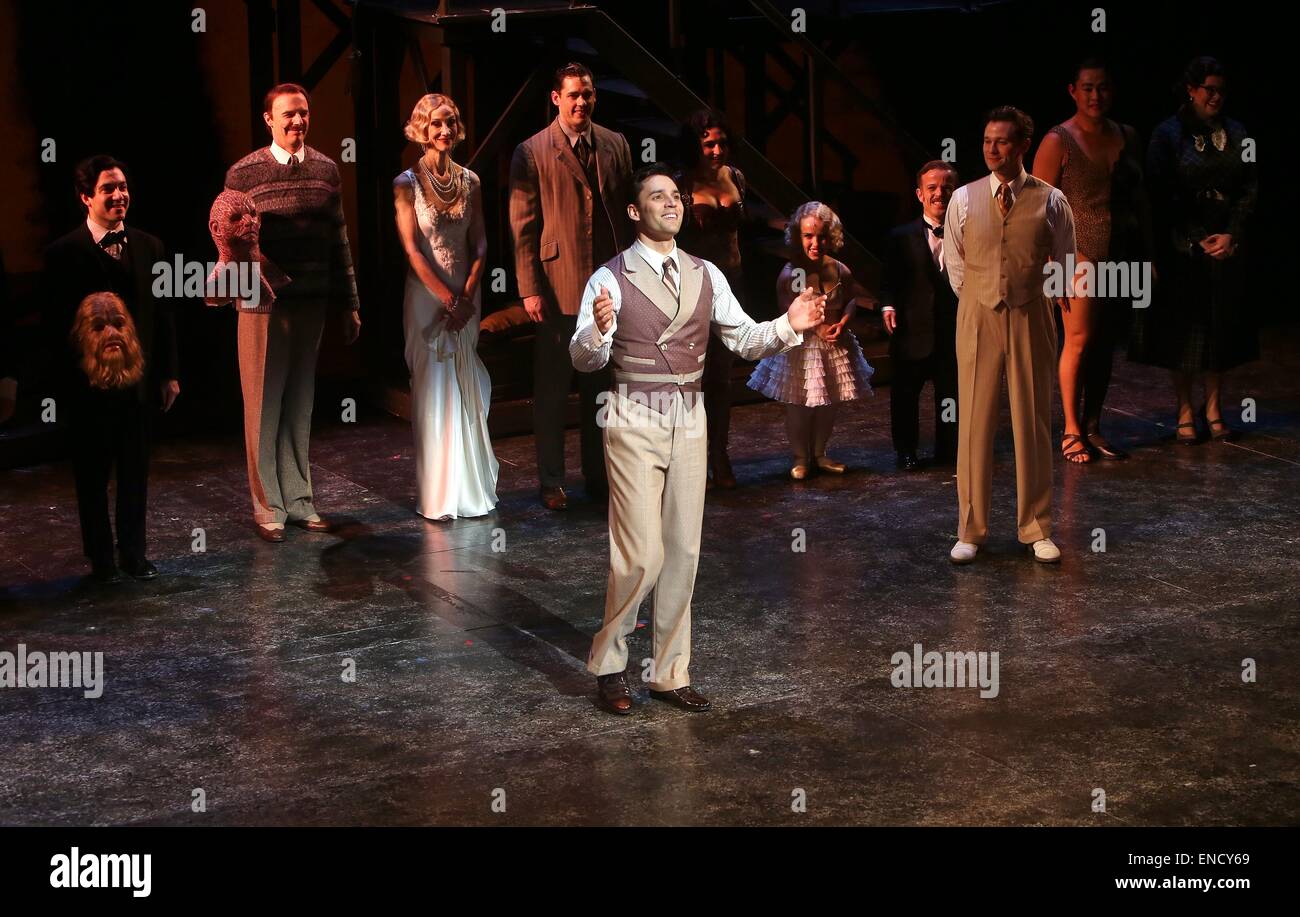 First Preview of Broadway's Side Show at the Str. James Theatre ...