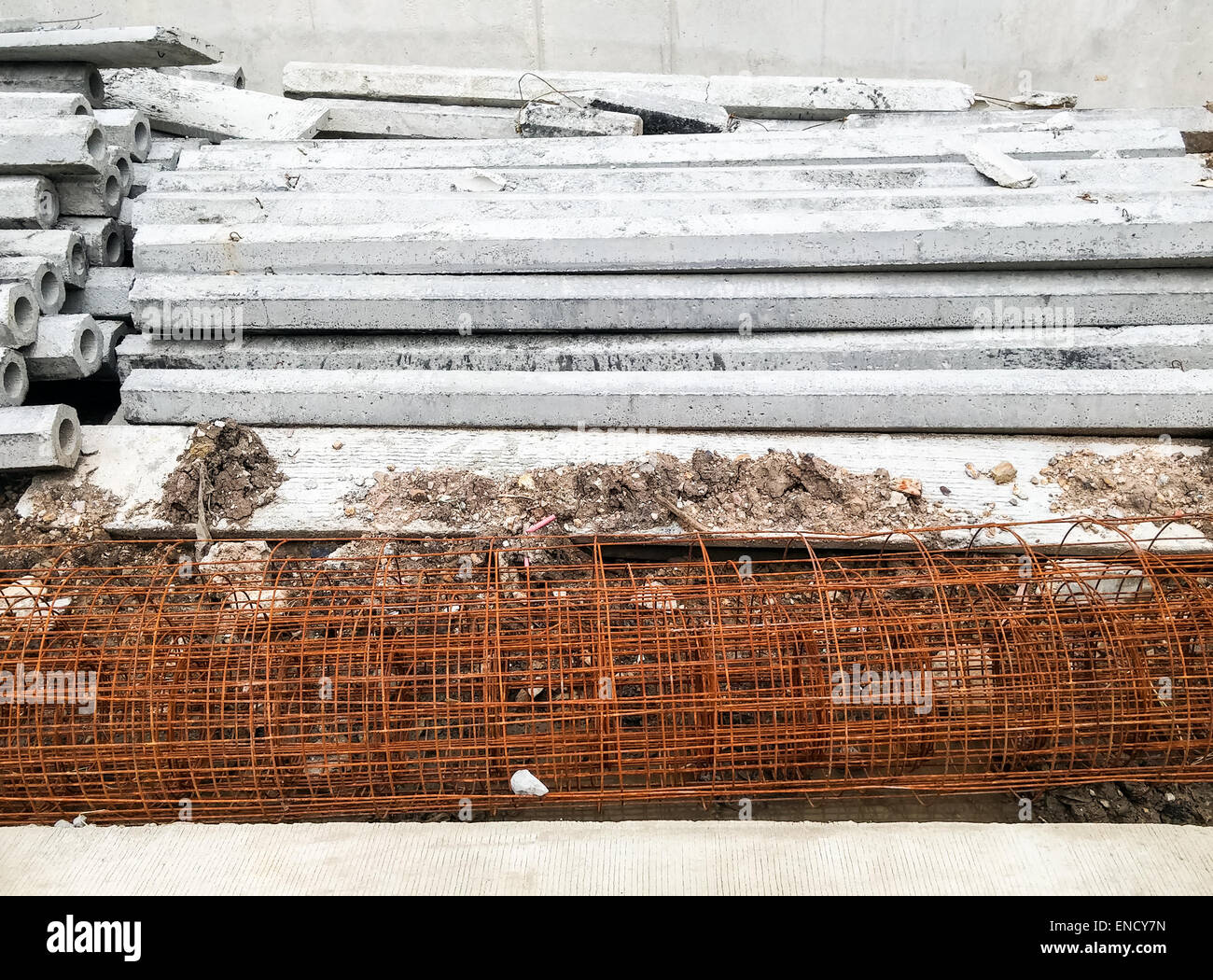 Steel column base hi-res stock photography and images - Alamy