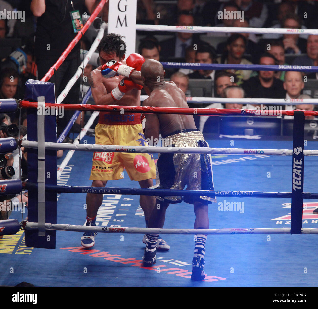 Las Vegas, Nevada, USA. 2nd May, 2015. Boxers Floyd Mayweather and ...