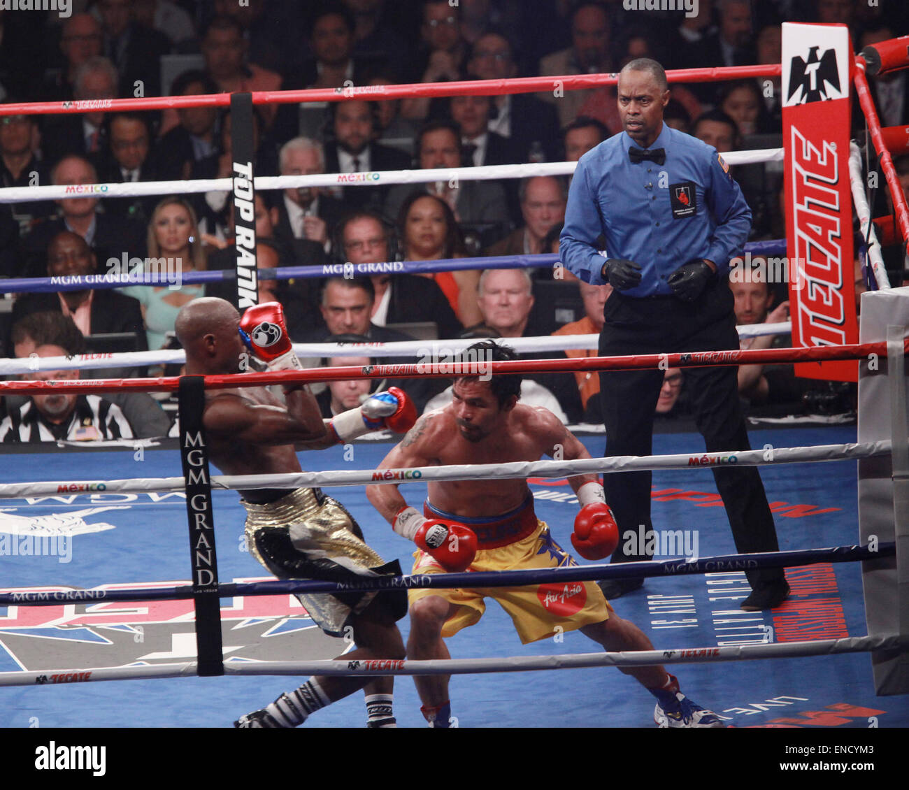 Las Vegas, Nevada, USA. 2nd May, 2015. Boxers Floyd Mayweather and ...