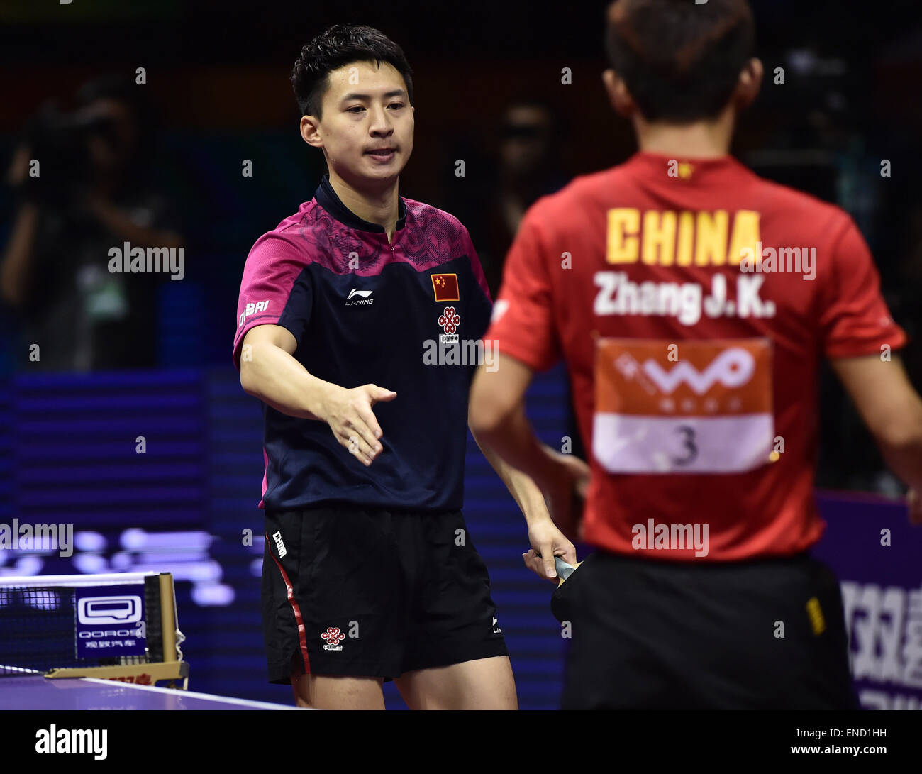 Suzhou, China's Jiangsu Province. 3rd May, 2015. China's Fang Bo(L ...