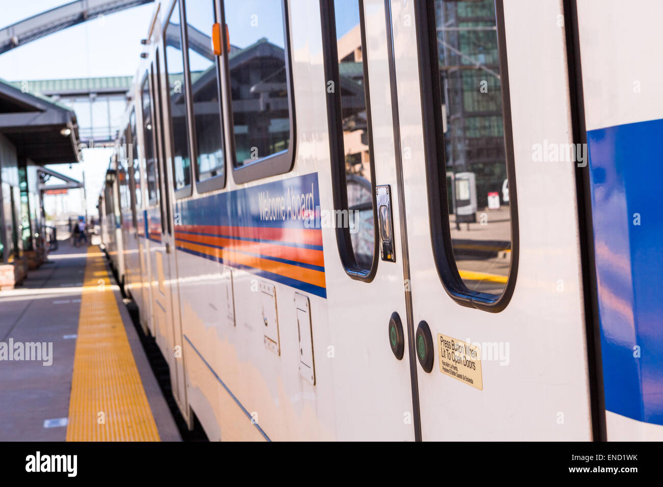 Lincoln lightrail station in Lone Tree, Colorado Stock Photo - Alamy
