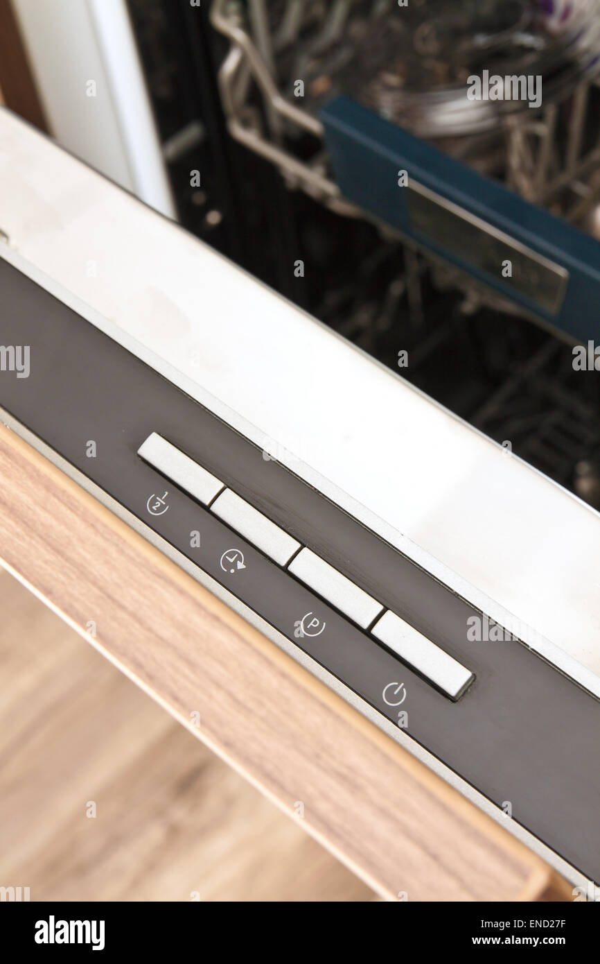 Dishwasher icon hi-res stock photography and images - Alamy
