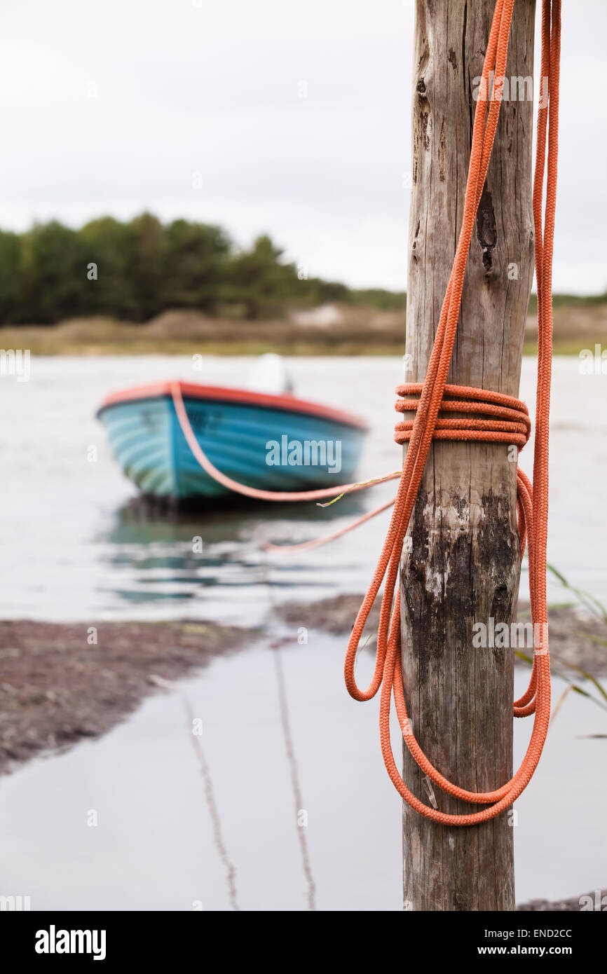 Stake of wood and rope hi-res stock photography and images - Alamy
