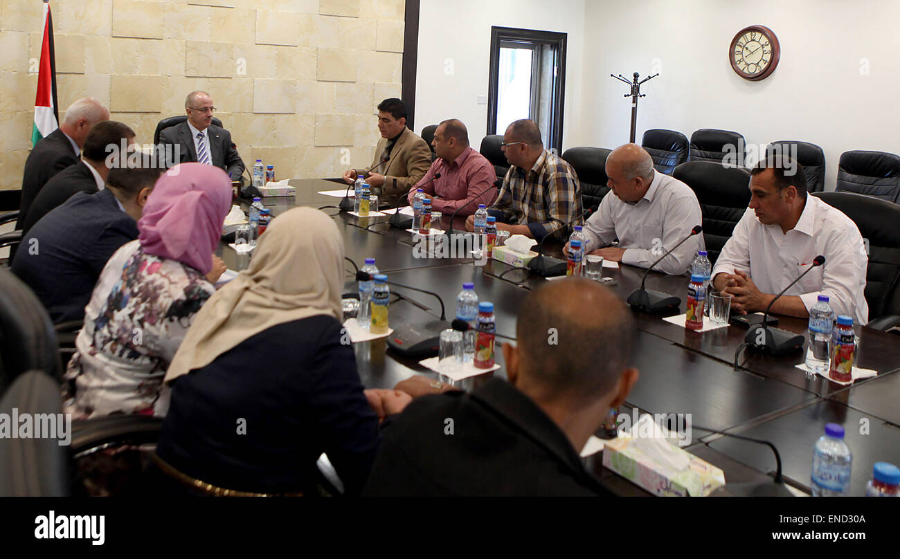 Ramallah, West Bank, Palestinian Territory. 3rd May, 2015. Palestinian ...