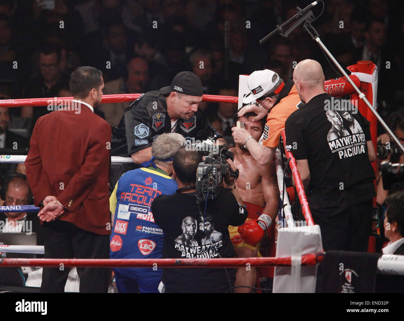 Las Vegas, Nevada, USA. 2nd May, 2015. Boxers FLOYD MAYWEATHER JR. and ...