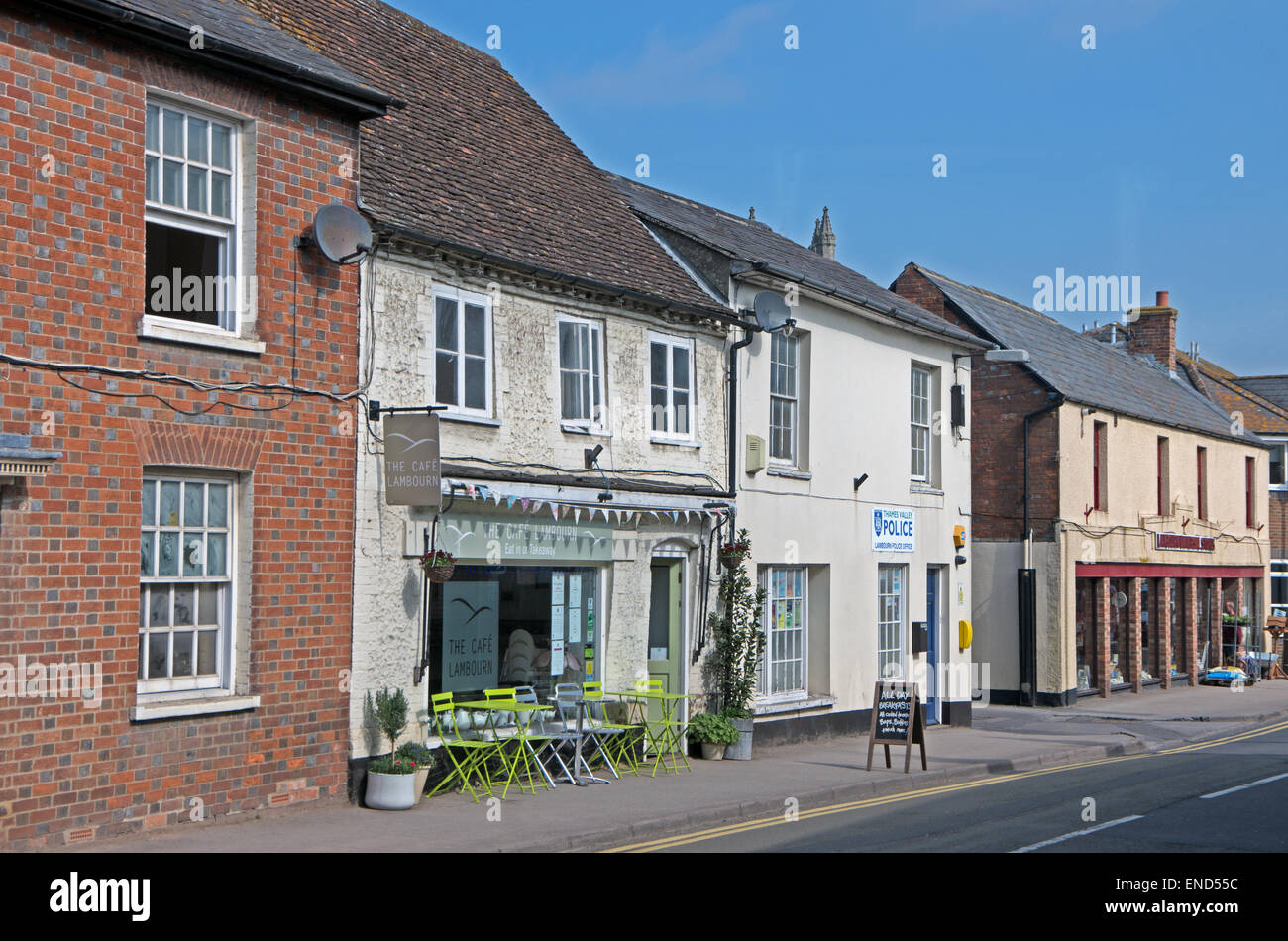Lambourn Berkshire Cafe Street Stock Photo - Alamy