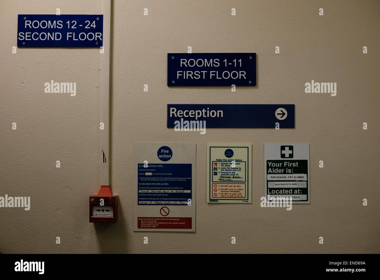 Police notice board hi-res stock photography and images - Alamy