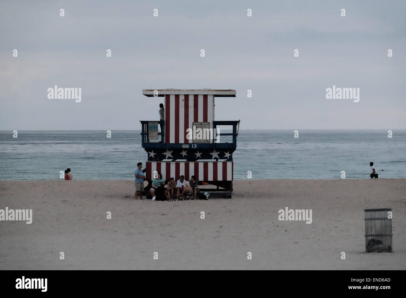 Lifeguard station sunset hi-res stock photography and images - Alamy