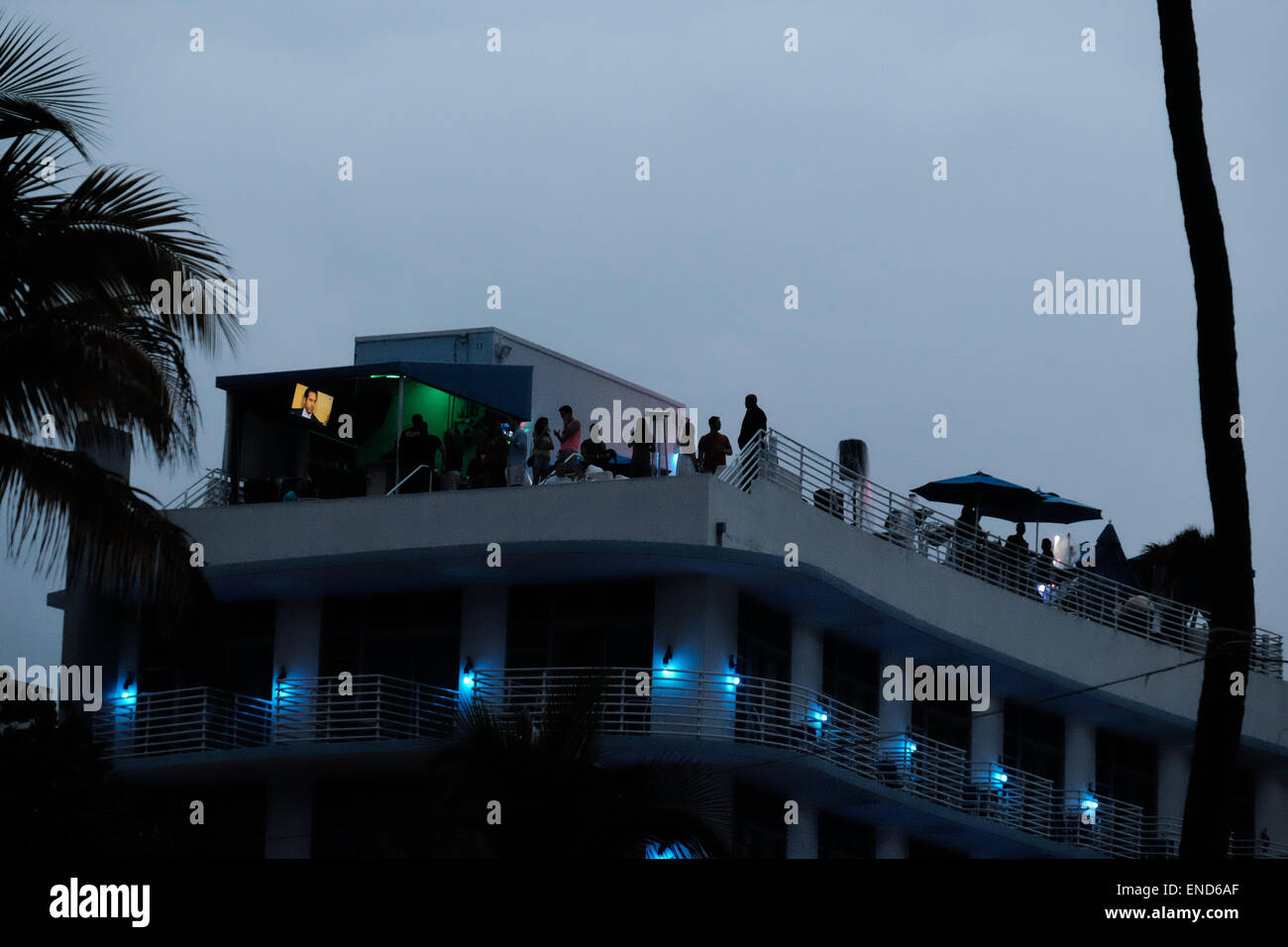 Rooftop concert hi-res stock photography and images - Alamy