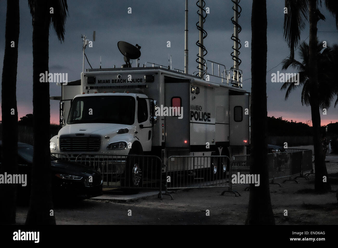 Command car hi-res stock photography and images - Alamy
