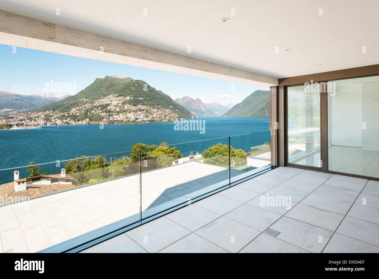Beautiful penthouse lake view hi-res stock photography and images - Alamy
