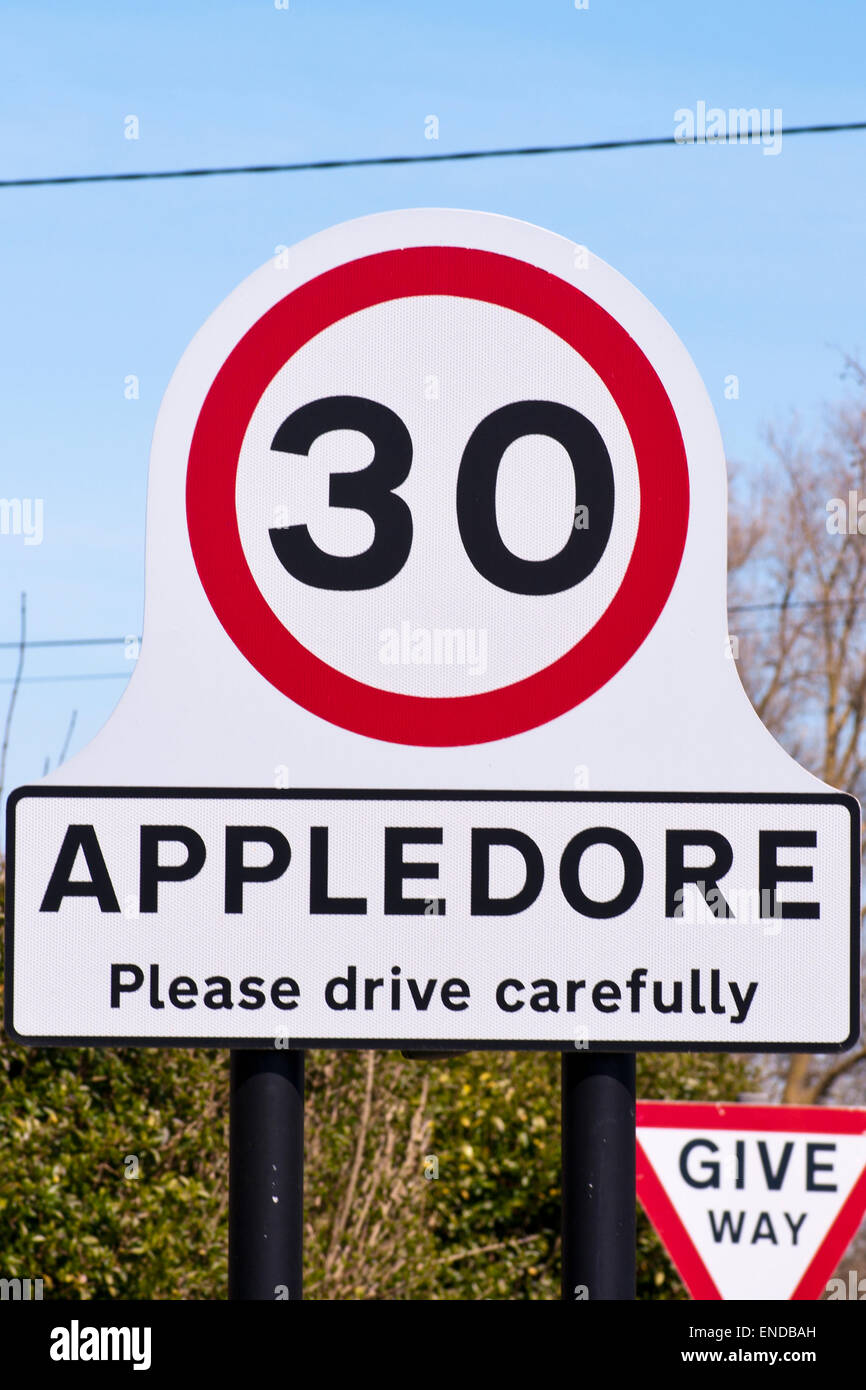 Kent village sign signs hi-res stock photography and images - Alamy