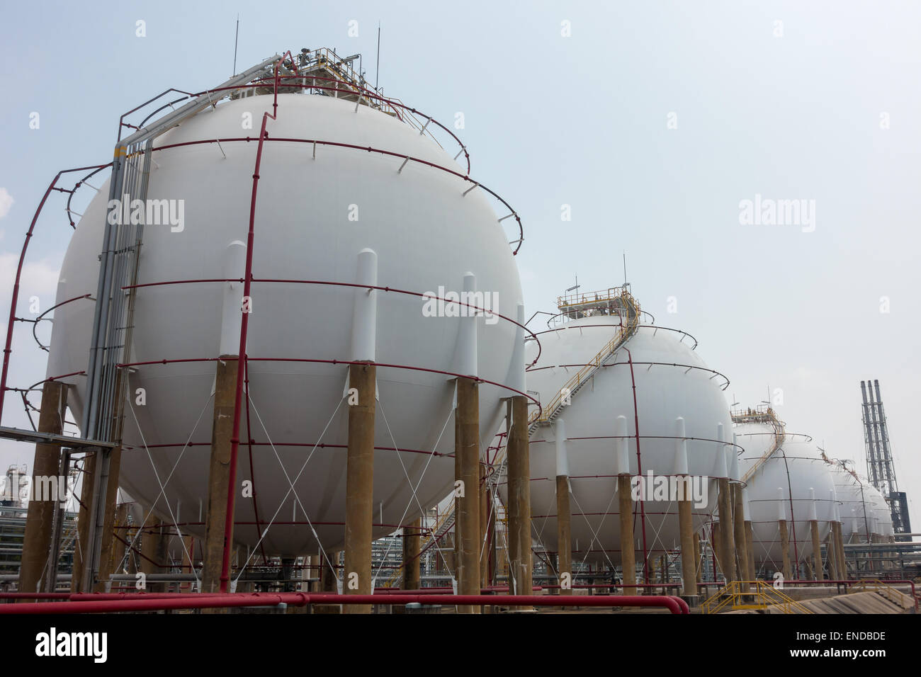 Spherical tanks hi-res stock photography and images - Alamy