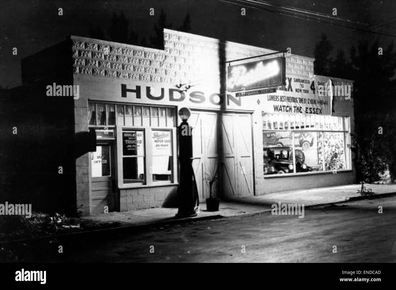 Motor store Black and White Stock Photos & Images - Alamy