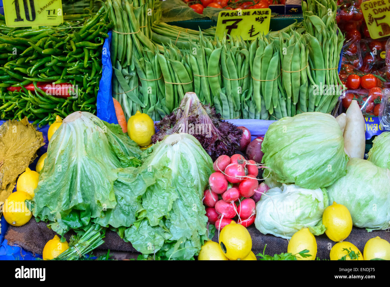 Farm market vegetables hi-res stock photography and images - Alamy