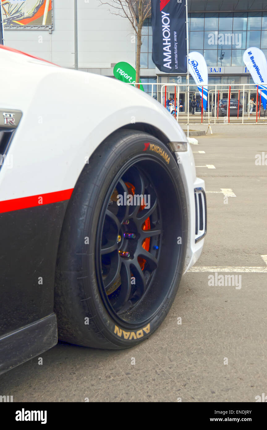 Nissan wheel hi-res stock photography and images - Alamy
