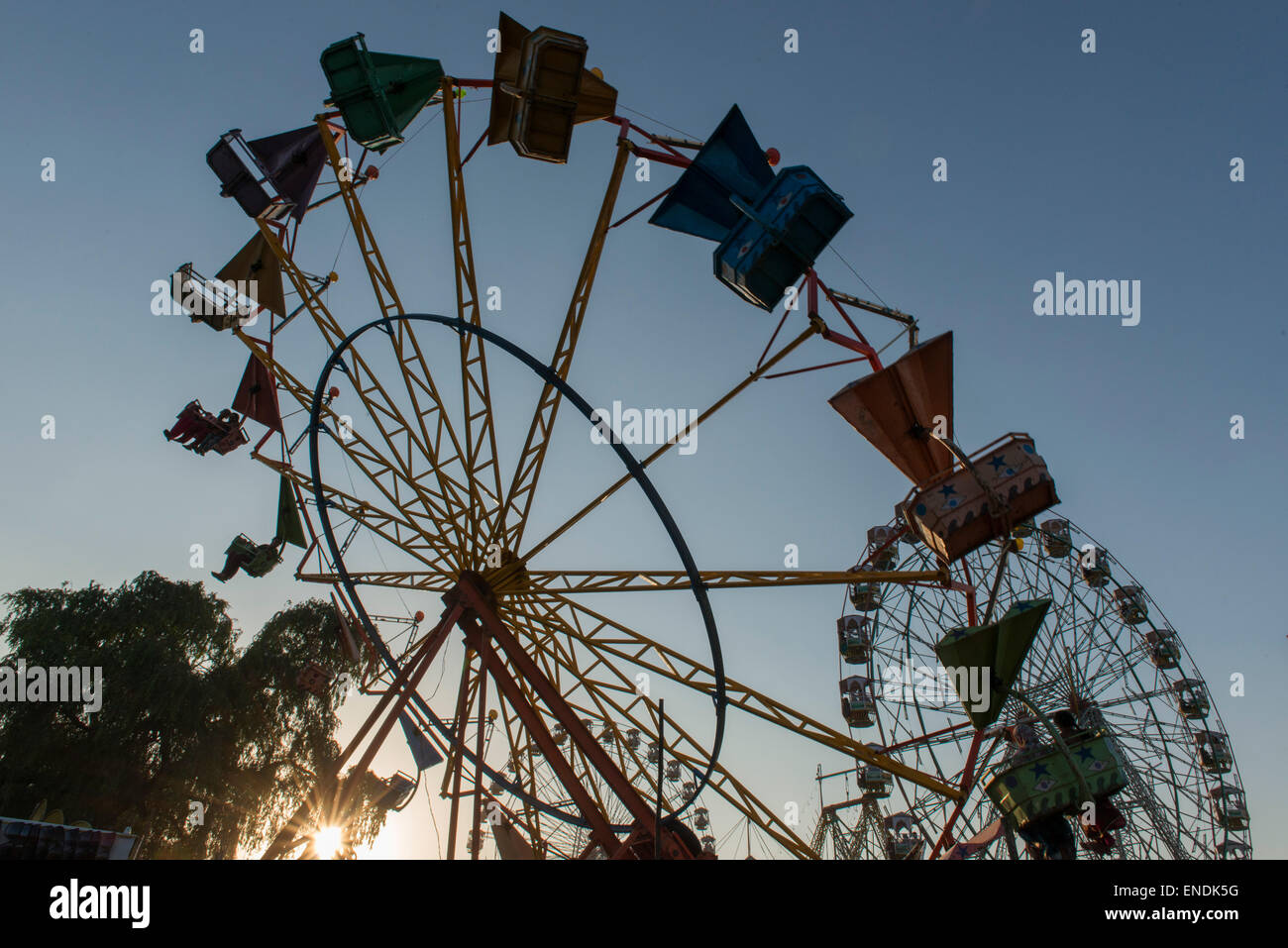 Ferris Wheel At Sunset, Vautha Mela Stock Photo - Alamy